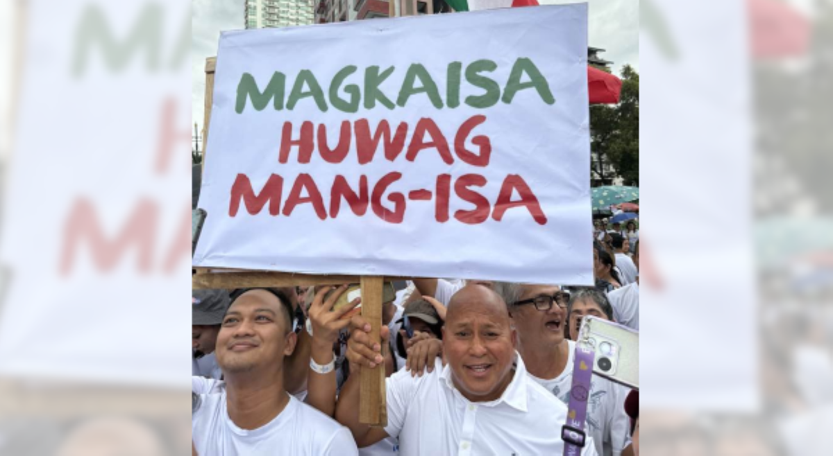 Sen. Bato, ibinalandra ‘Magkaisa huwag mang-isa’ placard sa peace rally ...
