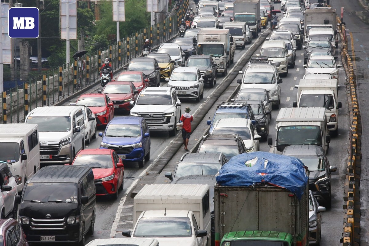 MMDA, nagpaalala sa mga motorista tungkol sa number coding scheme-Balita
